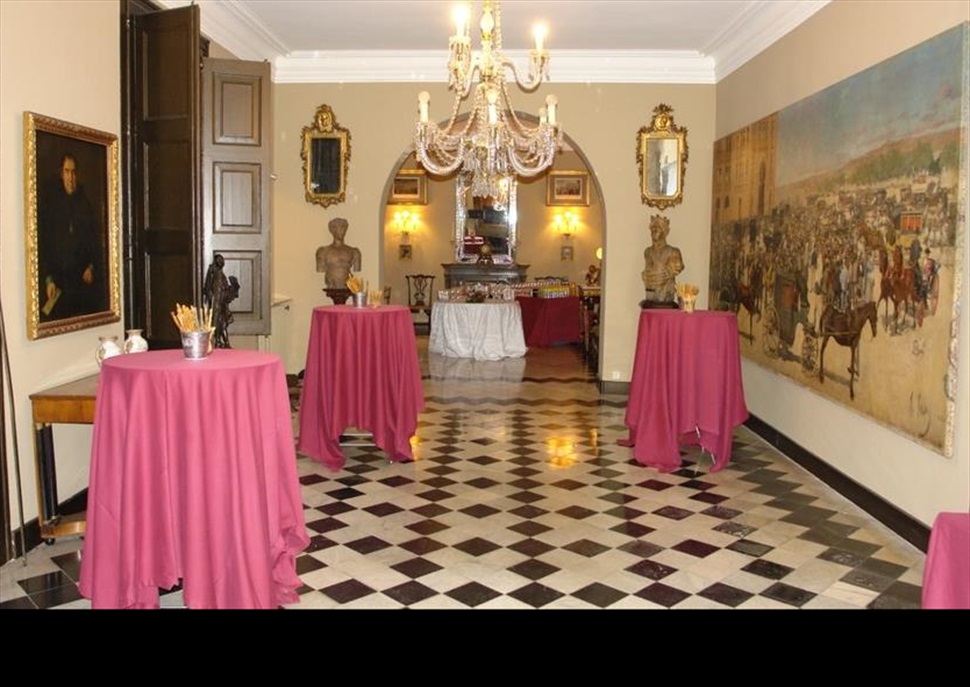 Visita Premium: Casa Rocamora i la col·lecció d'indumentària de Manuel ...